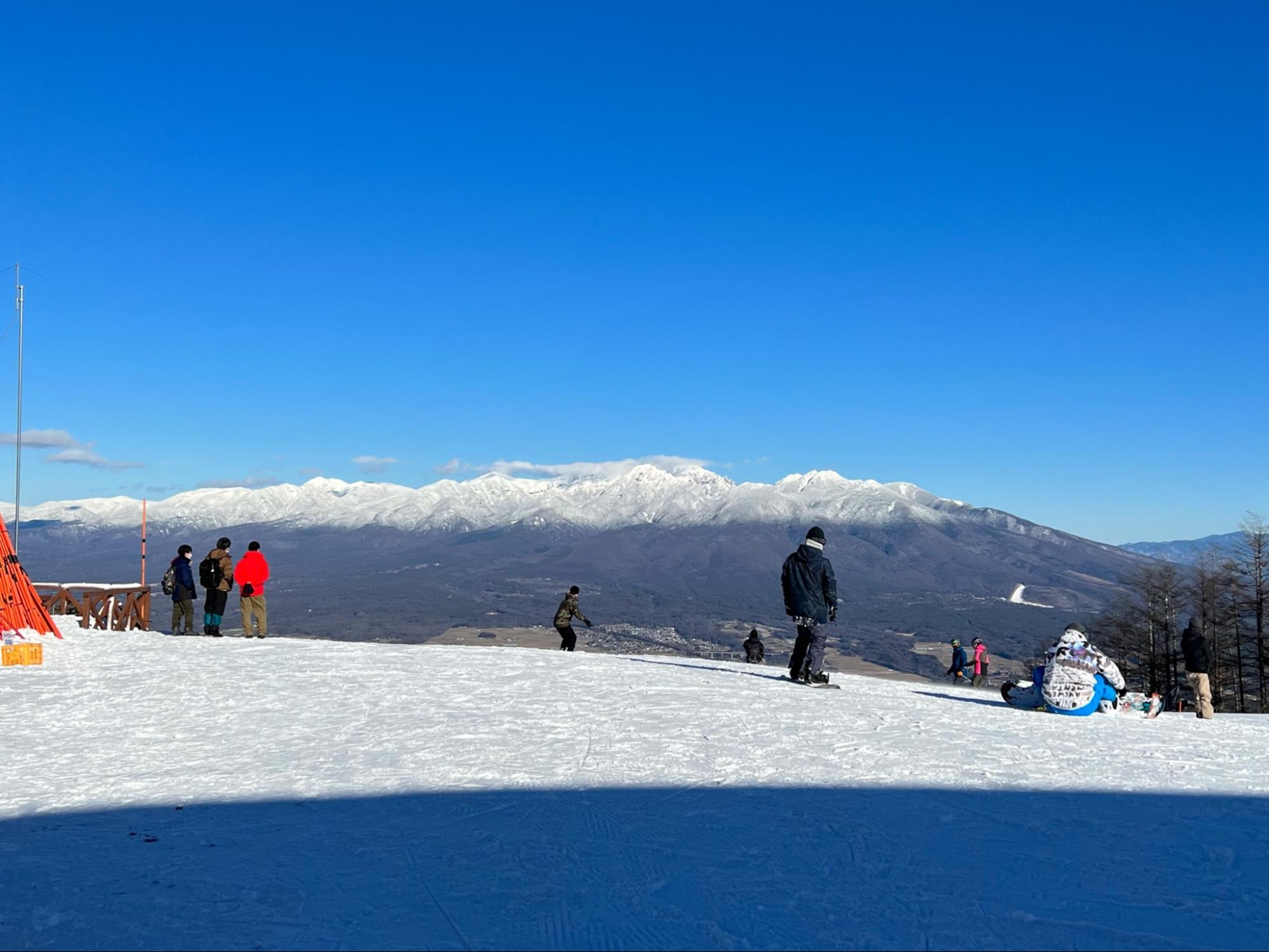(2ページ目) 初心者が冬山登山に挑戦！「往復3時間で楽しめる」格安ツアーで行く長野県・諏訪エリア「入笠山」のスノートレッキングレポート｜登山｜レポート｜BRAVO MOUNTAIN